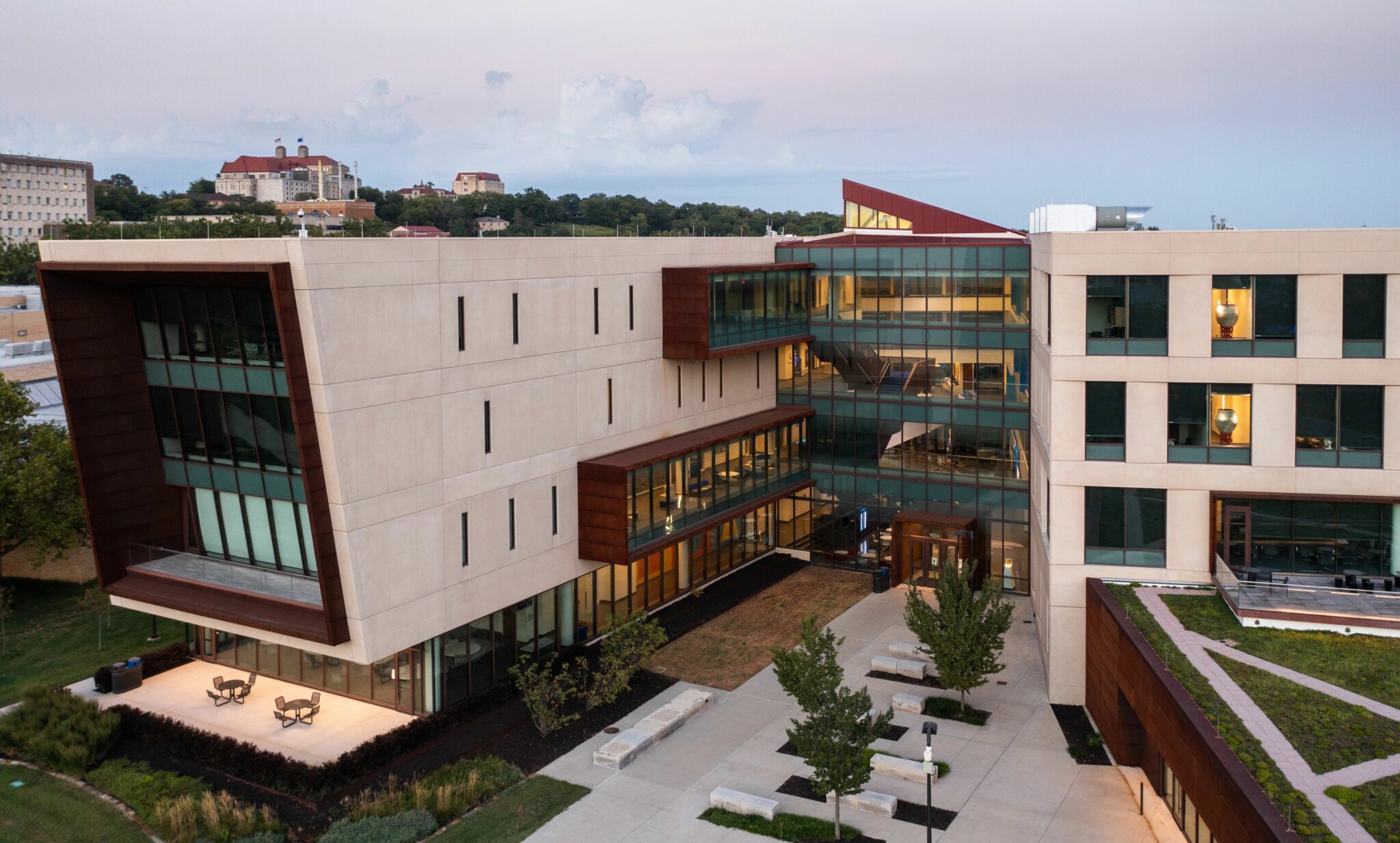 KU School of Business receives largest gift in school history - KU ...